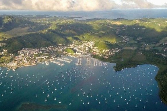 Historia de Marina du Marin: "El origen de este puerto es un proyecto ...