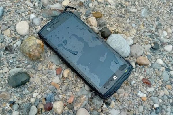 Prueba de larga duración: el Crosscall X5, un smartphone que lo aguanta ...